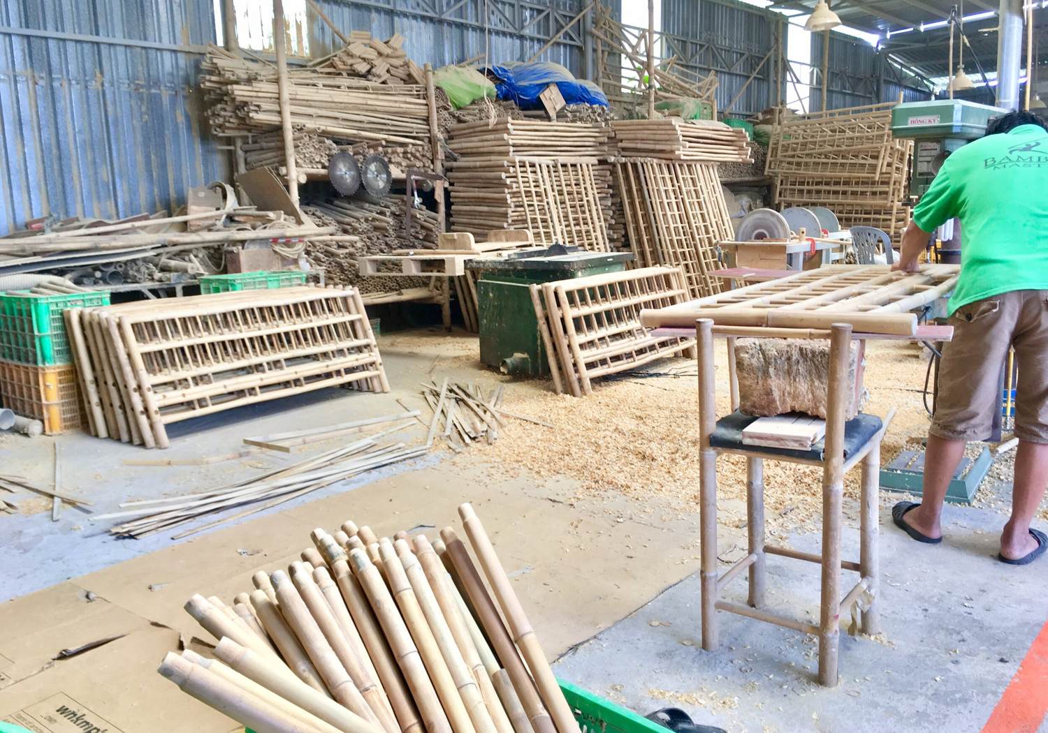 Pengrajin Furnitur Bambu Indonesia #1 | Bambu.Furnitur.co.id